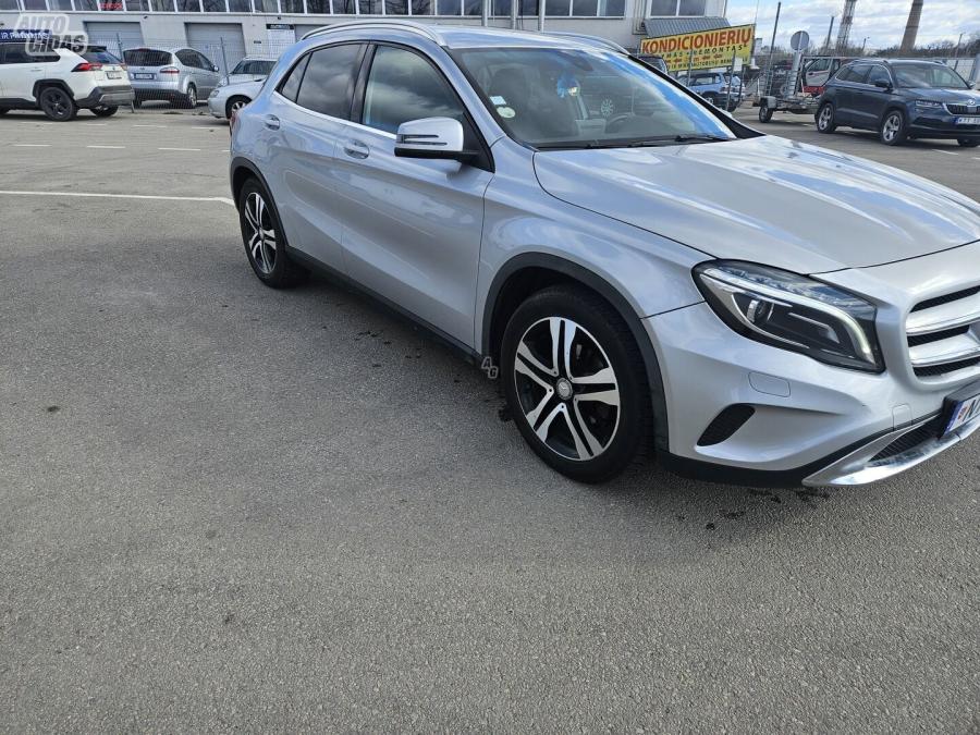 Pelēks Mercedes-Benz GLA 200 2016 Panevēža, ar dzinēja tilpumu 2.10 L un nobraukumu 301 tūkst. km par 8500 €, foto 22 vietnē AUTOMOTO.COM.LV
