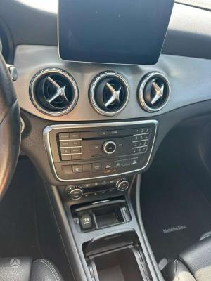 Pelēks Mercedes-Benz GLA 200 2016 Šauļi, ar dzinēja tilpumu 2.14 L un nobraukumu 270 tūkst. km par 9200 €, foto 7 vietnē AUTOMOTO.COM.LV