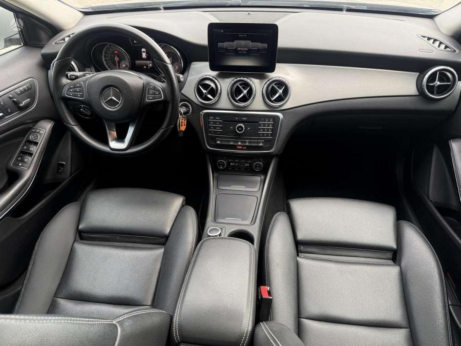 Grey Mercedes-Benz GLA 200 2016 in Siauliai, with an engine capacity of 2.14 L and mileage of 270 thousand km for 9900 €, photo 16 on AUTOMOTO.COM.LV