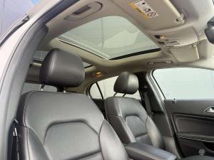 Grey Mercedes-Benz GLA 200 2016 in Siauliai, with an engine capacity of 2.14 L and mileage of 270 thousand km for 9900 €, photo 19 on AUTOMOTO.COM.LV