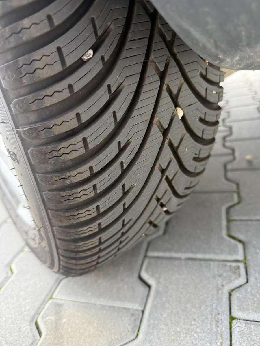 Grey Mercedes-Benz GLA 200 2016 in Siauliai, with an engine capacity of 2.14 L and mileage of 270 thousand km for 9900 €, photo 29 on AUTOMOTO.COM.LV