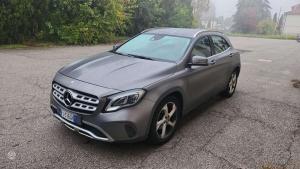 Grey Mercedes-Benz GLA 200 2017 in Vilnius, with an engine capacity of 2.14 L and mileage of 120 thousand km for 13900 €, photo  on AUTOMOTO.COM.LV
