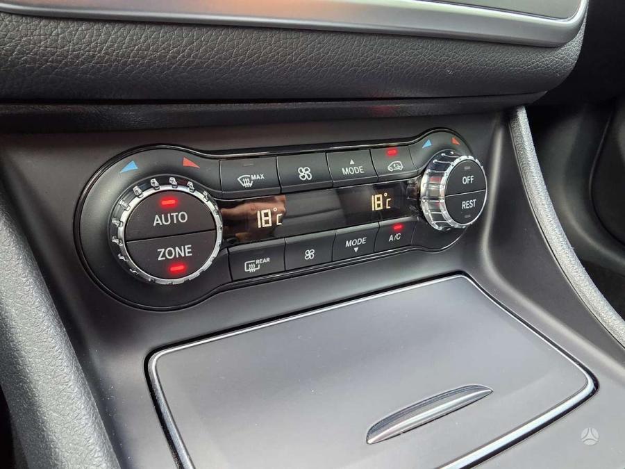 Pelēks Mercedes-Benz GLA 200 2019 Tauragė, ar dzinēja tilpumu 2.14 L un nobraukumu 128 tūkst. km par 16500 €, foto 29 vietnē AUTOMOTO.COM.LV