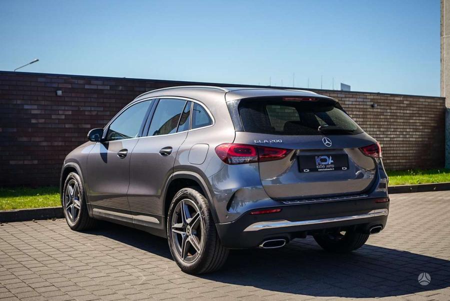 Pelēks Mercedes-Benz GLA 200 2020 Marijampole, ar dzinēja tilpumu 1.33 L un nobraukumu 118 tūkst. km par 20950 €, foto 9 vietnē AUTOMOTO.COM.LV