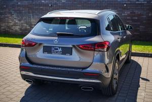 Pelēks Mercedes-Benz GLA 200 2020 Marijampole, ar dzinēja tilpumu 1.33 L un nobraukumu 118 tūkst. km par 20950 €, foto 12 vietnē AUTOMOTO.COM.LV