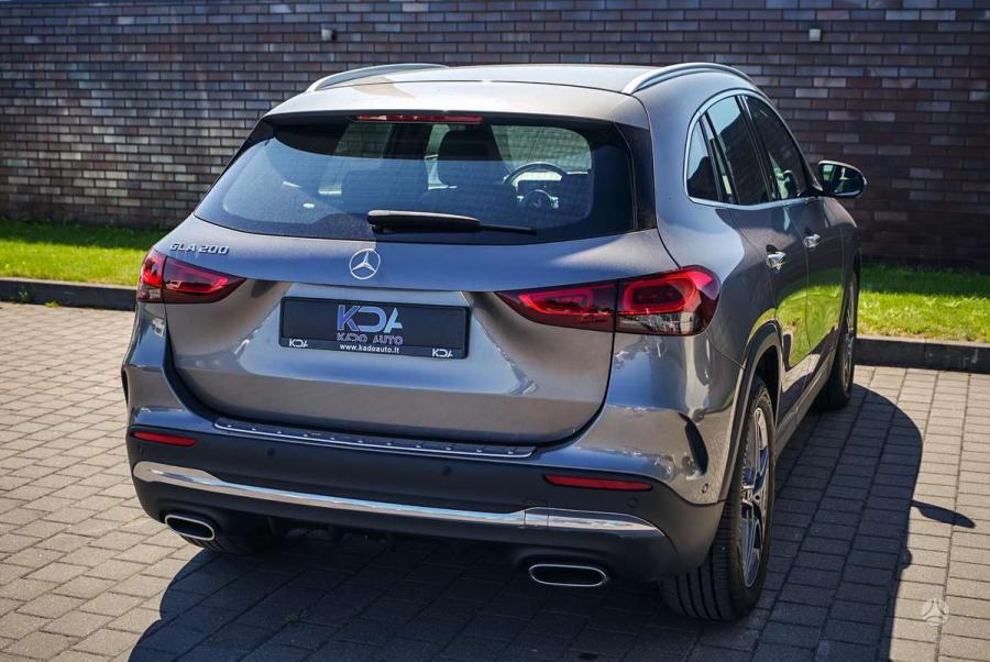 Pelēks Mercedes-Benz GLA 200 2020 Marijampole, ar dzinēja tilpumu 1.33 L un nobraukumu 118 tūkst. km par 20950 €, foto 12 vietnē AUTOMOTO.COM.LV