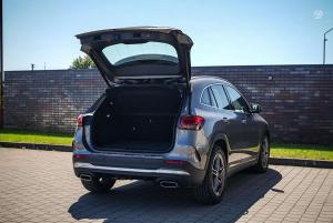 Pelēks Mercedes-Benz GLA 200 2020 Marijampole, ar dzinēja tilpumu 1.33 L un nobraukumu 118 tūkst. km par 20950 €, foto 14 vietnē AUTOMOTO.COM.LV