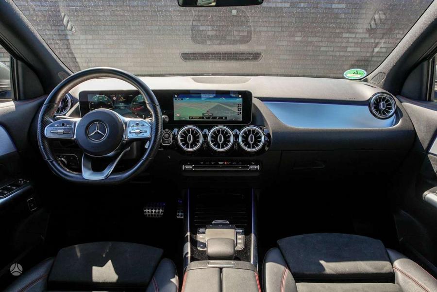 Pelēks Mercedes-Benz GLA 200 2020 Marijampole, ar dzinēja tilpumu 1.33 L un nobraukumu 118 tūkst. km par 20950 €, foto 17 vietnē AUTOMOTO.COM.LV