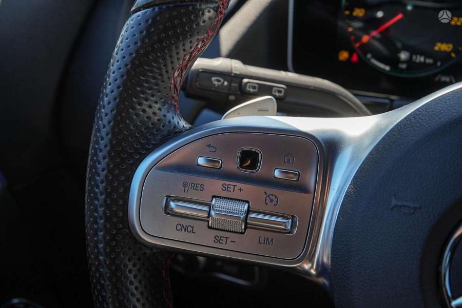 Pelēks Mercedes-Benz GLA 200 2020 Marijampole, ar dzinēja tilpumu 1.33 L un nobraukumu 118 tūkst. km par 20950 €, foto 26 vietnē AUTOMOTO.COM.LV