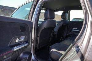 Pelēks Mercedes-Benz GLA 200 2020 Marijampole, ar dzinēja tilpumu 1.33 L un nobraukumu 118 tūkst. km par 20950 €, foto 37 vietnē AUTOMOTO.COM.LV