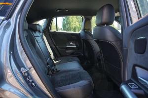 Pelēks Mercedes-Benz GLA 200 2020 Marijampole, ar dzinēja tilpumu 1.33 L un nobraukumu 118 tūkst. km par 20950 €, foto 40 vietnē AUTOMOTO.COM.LV