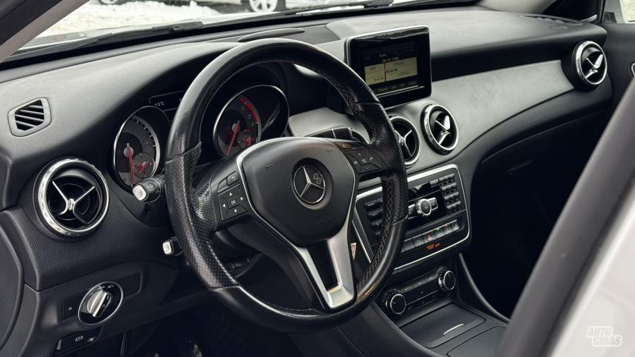 Grey Mercedes-Benz GLA 200 2014 in Radviliskis, with an engine capacity of 2.20 L and mileage of 211 thousand km for 9950 €, photo 15 on AUTOMOTO.COM.LV
