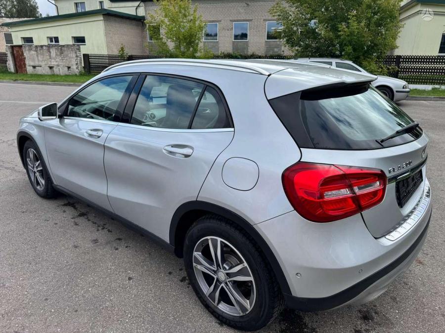 Pelēks Mercedes-Benz GLA 200 2014 Prienai, ar dzinēja tilpumu 2.14 L un nobraukumu 320 tūkst. km par 7950 €, foto 7 vietnē AUTOMOTO.COM.LV