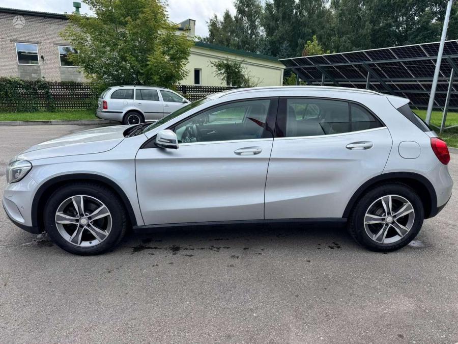 Pelēks Mercedes-Benz GLA 200 2014 Prienai, ar dzinēja tilpumu 2.14 L un nobraukumu 320 tūkst. km par 7950 €, foto 8 vietnē AUTOMOTO.COM.LV