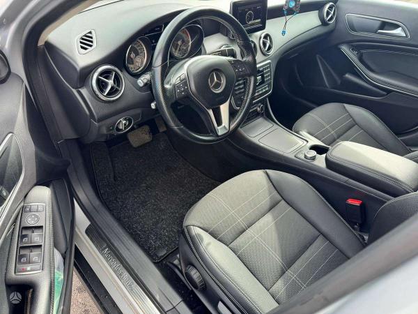 Pelēks Mercedes-Benz GLA 200 2014 Prienai, ar dzinēja tilpumu 2.14 L un nobraukumu 320 tūkst. km par 7950 €, foto 11 vietnē AUTOMOTO.COM.LV