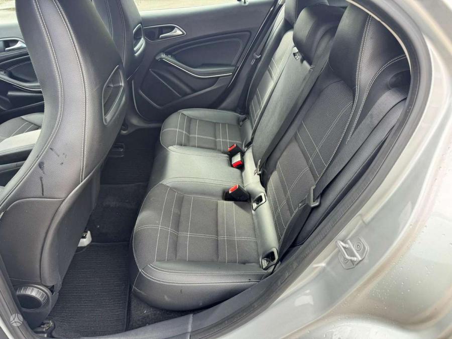 Pelēks Mercedes-Benz GLA 200 2014 Prienai, ar dzinēja tilpumu 2.14 L un nobraukumu 320 tūkst. km par 7950 €, foto 13 vietnē AUTOMOTO.COM.LV