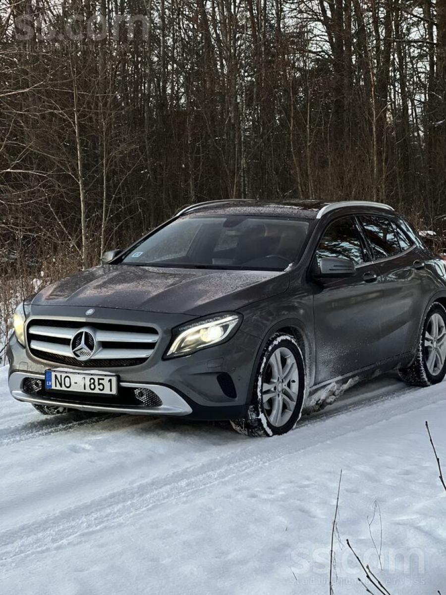 Grey Mercedes-Benz GLA 200 2015 in Daugavpils, with an engine capacity of 2.10 L and mileage of 230 thousand km for 15500 €, photo 8 on AUTOMOTO.COM.LV