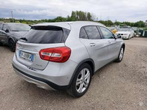 Grey Mercedes-Benz GLA 200 2015 in Utena, with an engine capacity of 2.20 L and mileage of 282 thousand km for 7700 €, photo 5 on AUTOMOTO.COM.LV
