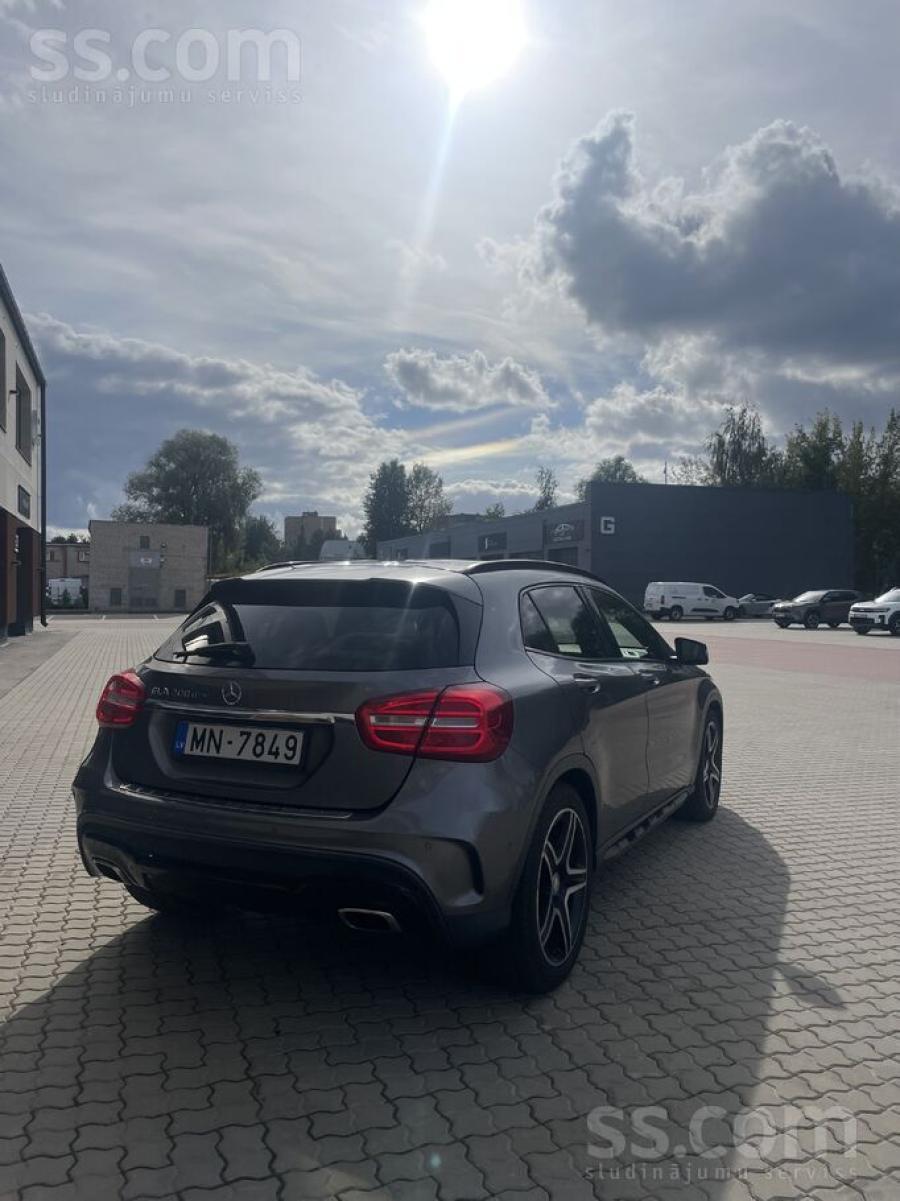 Pelēks Mercedes-Benz GLA 200 2017 Rīga, ar dzinēja tilpumu 2.00 L un nobraukumu 266 tūkst. km par 12000 €, foto 4 vietnē AUTOMOTO.COM.LV
