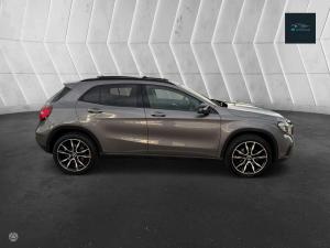 Pelēks Mercedes-Benz GLA 200 2018 Kauņa, ar dzinēja tilpumu 1.60 L un nobraukumu 249 tūkst. km par 12899 €, foto 4 vietnē AUTOMOTO.COM.LV