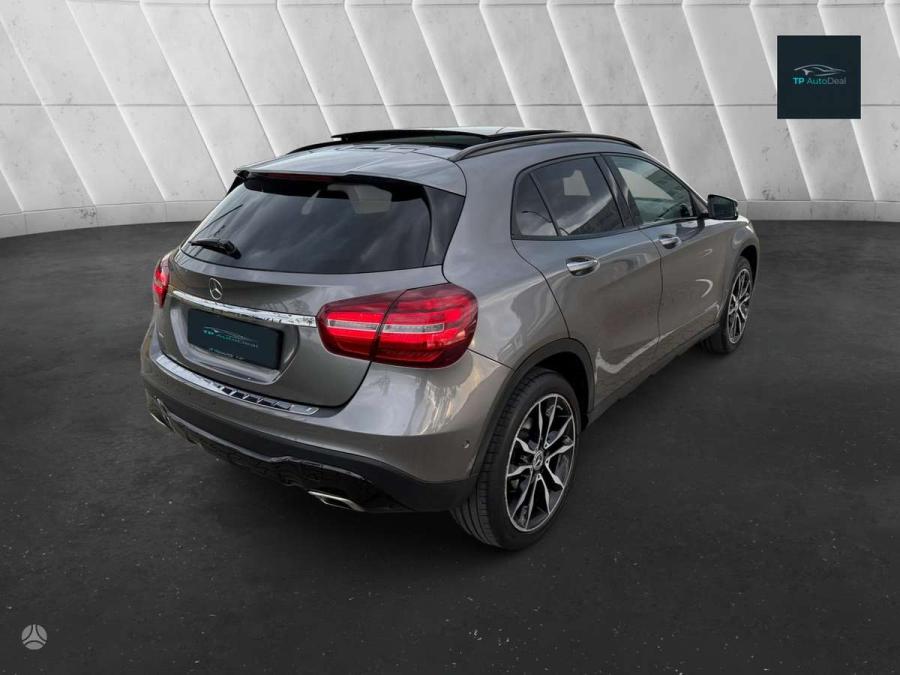 Pelēks Mercedes-Benz GLA 200 2018 Kauņa, ar dzinēja tilpumu 1.60 L un nobraukumu 249 tūkst. km par 12899 €, foto 5 vietnē AUTOMOTO.COM.LV
