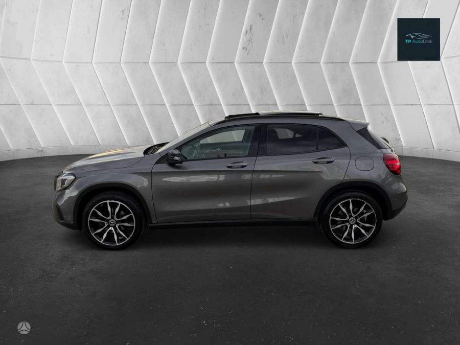 Pelēks Mercedes-Benz GLA 200 2018 Kauņa, ar dzinēja tilpumu 1.60 L un nobraukumu 249 tūkst. km par 12899 €, foto 9 vietnē AUTOMOTO.COM.LV
