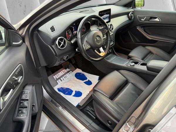 Mercedes-Benz GLA 200 2018 in Kaunas on AUTOMOTO.COM.LV Grey Mercedes-Benz GLA 200 2018 in Kaunas, with an engine capacity of 1.60 L and mileage of 249 thousand km for 12899 €, photo 11 on AUTOMOTO.COM.LV