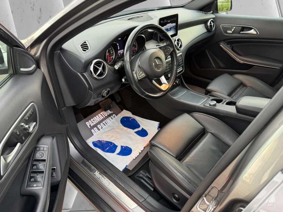 Pelēks Mercedes-Benz GLA 200 2018 Kauņa, ar dzinēja tilpumu 1.60 L un nobraukumu 249 tūkst. km par 12899 €, foto 11 vietnē AUTOMOTO.COM.LV
