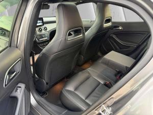 Pelēks Mercedes-Benz GLA 200 2018 Kauņa, ar dzinēja tilpumu 1.60 L un nobraukumu 249 tūkst. km par 12899 €, foto 36 vietnē AUTOMOTO.COM.LV