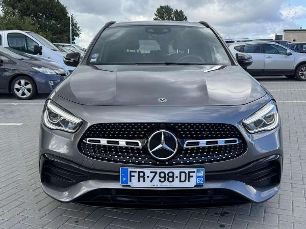 Pelēks Mercedes-Benz GLA 200 2020 Tauragė, ar dzinēja tilpumu 1.33 L un nobraukumu 190 tūkst. km par 19900 €, foto 2 vietnē AUTOMOTO.COM.LV
