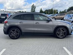 Grey Mercedes-Benz GLA 200 2020 in Taurage, with an engine capacity of 1.33 L and mileage of 190 thousand km for 19900 €, photo 5 on AUTOMOTO.COM.LV