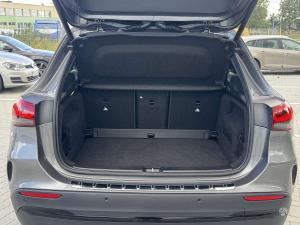 Grey Mercedes-Benz GLA 200 2020 in Taurage, with an engine capacity of 1.33 L and mileage of 190 thousand km for 19900 €, photo 23 on AUTOMOTO.COM.LV
