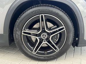 Grey Mercedes-Benz GLA 200 2020 in Taurage, with an engine capacity of 1.33 L and mileage of 190 thousand km for 19900 €, photo 26 on AUTOMOTO.COM.LV