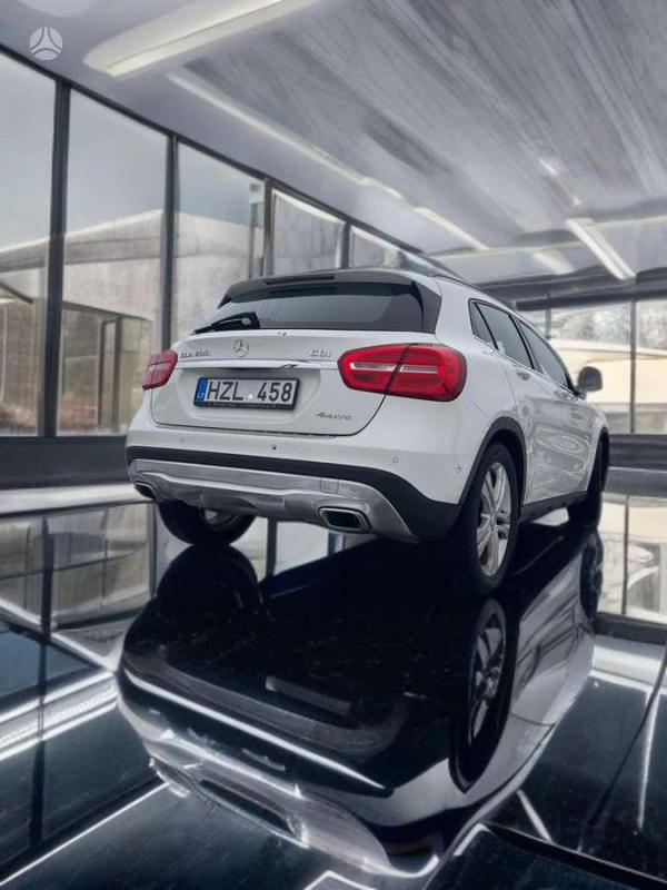 Balts Mercedes-Benz GLA 200 2015 Kauņa, ar dzinēja tilpumu 2.14 L un nobraukumu 190 tūkst. km par 12000 €, foto 4 vietnē AUTOMOTO.COM.LV