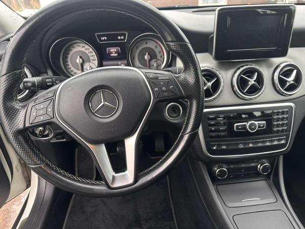 Balts Mercedes-Benz GLA 200 2015 Kauņa, ar dzinēja tilpumu 2.14 L un nobraukumu 190 tūkst. km par 12000 €, foto 5 vietnē AUTOMOTO.COM.LV