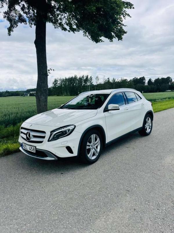 Balts Mercedes-Benz GLA 200 2015 Kauņa, ar dzinēja tilpumu 2.14 L un nobraukumu 196 tūkst. km par 11900 €, foto 3 vietnē AUTOMOTO.COM.LV