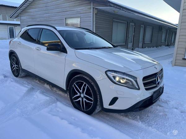 Balts Mercedes-Benz GLA 200 2017 Viļņa, ar dzinēja tilpumu 2.14 L un nobraukumu 260 tūkst. km par 12300 €, foto 1 vietnē AUTOMOTO.COM.LV