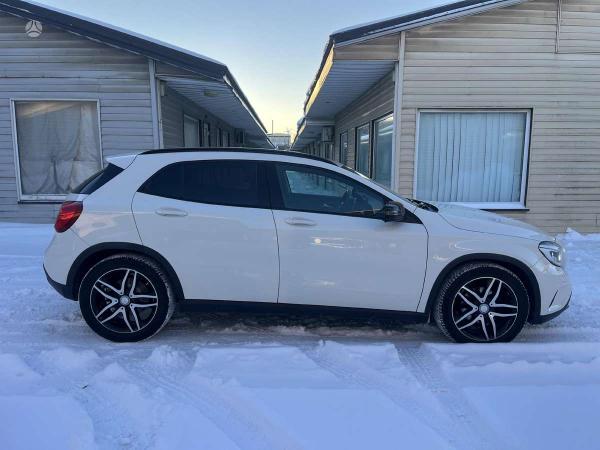 Balts Mercedes-Benz GLA 200 2017 Viļņa, ar dzinēja tilpumu 2.14 L un nobraukumu 260 tūkst. km par 12300 €, foto 11 vietnē AUTOMOTO.COM.LV