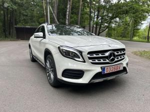 White Mercedes-Benz GLA 200 2017 in Kaunas, with an engine capacity of 1.60 L and mileage of 95 thousand km for 14800 €, photo  on AUTOMOTO.COM.LV