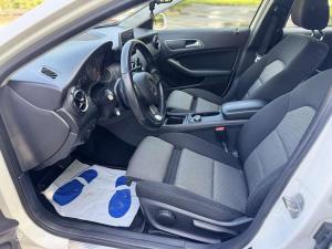 White Mercedes-Benz GLA 200 2019 in Taurage, with an engine capacity of 2.14 L and mileage of 240 thousand km for 11700 €, photo 10 on AUTOMOTO.COM.LV