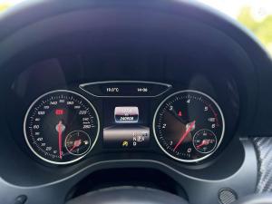 White Mercedes-Benz GLA 200 2019 in Taurage, with an engine capacity of 2.14 L and mileage of 240 thousand km for 11700 €, photo 15 on AUTOMOTO.COM.LV