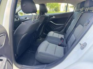 White Mercedes-Benz GLA 200 2019 in Taurage, with an engine capacity of 2.14 L and mileage of 240 thousand km for 11700 €, photo 17 on AUTOMOTO.COM.LV