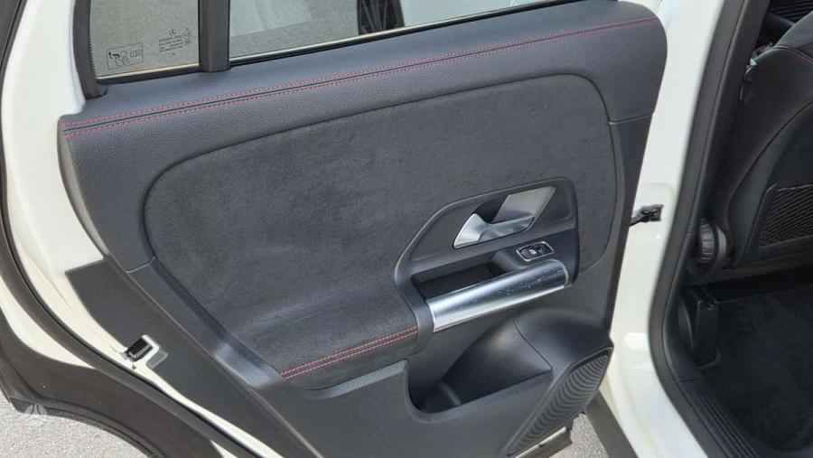 Balts Mercedes-Benz GLA 200 2021 Panevēža, ar dzinēja tilpumu 1.95 L un nobraukumu 230 tūkst. km par 21300 €, foto 19 vietnē AUTOMOTO.COM.LV