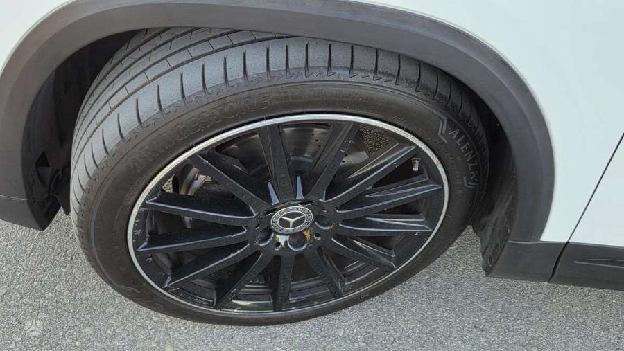 Balts Mercedes-Benz GLA 200 2021 Panevēža, ar dzinēja tilpumu 1.95 L un nobraukumu 230 tūkst. km par 21300 €, foto 27 vietnē AUTOMOTO.COM.LV