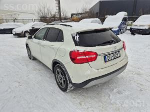 White Mercedes-Benz GLA 200 2014 in Riga, with an engine capacity of 2.20 L and mileage of 294 thousand km for 11490 €, photo 8 on AUTOMOTO.COM.LV
