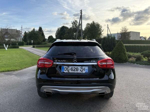 Black Mercedes-Benz gla-220 2014 in Klaipeda, with an engine capacity of 2.10 L and mileage of 194 thousand km for 12650 €, photo 8 on AUTOMOTO.COM.LV