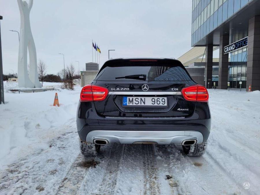 Melns Mercedes-Benz gla-220 2014 Viļņa, ar dzinēja tilpumu 2.14 L un nobraukumu 210 tūkst. km par 13400 €, foto 5 vietnē AUTOMOTO.COM.LV