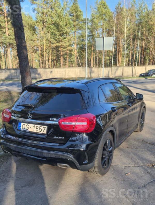 Black Mercedes-Benz gla-220 2014 in Riga, with an engine capacity of 2.20 L and mileage of 201 thousand km for 13000 €, photo 2 on AUTOMOTO.COM.LV