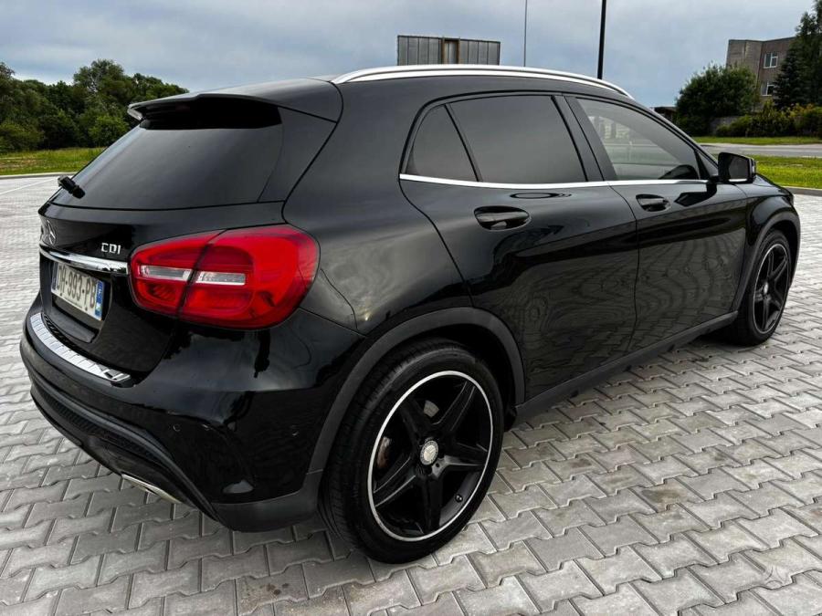 Черный Мерседес GLA 220 2014 в Таураге, объемом двигателя 2.14 л и пробегом 283 тыс. км за 9900 €, фото 4 на AUTOMOTO.COM.LV
