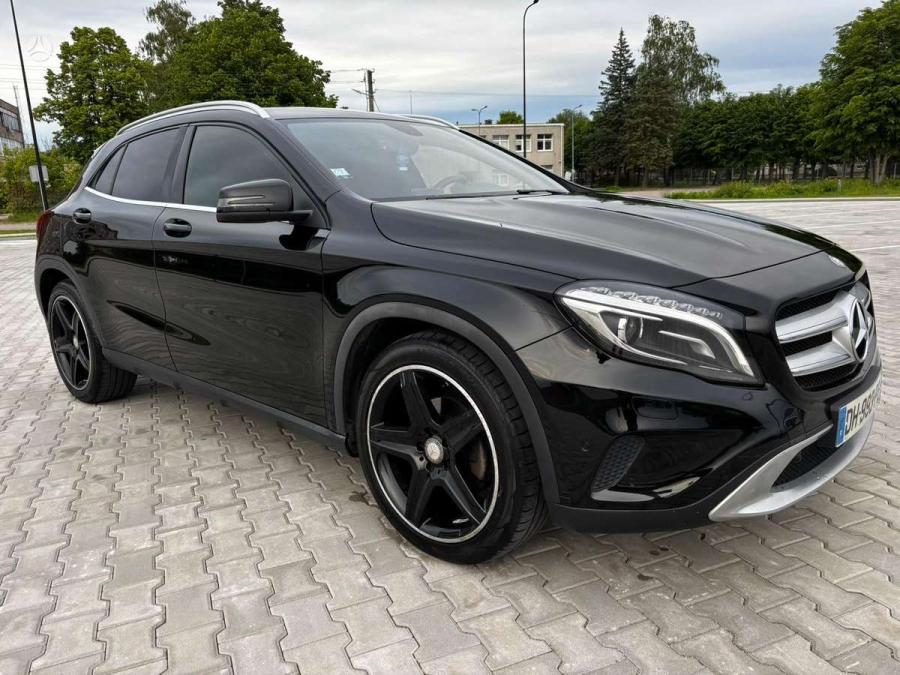 Черный Мерседес GLA 220 2014 в Таураге, объемом двигателя 2.14 л и пробегом 283 тыс. км за 9900 €, фото 5 на AUTOMOTO.COM.LV